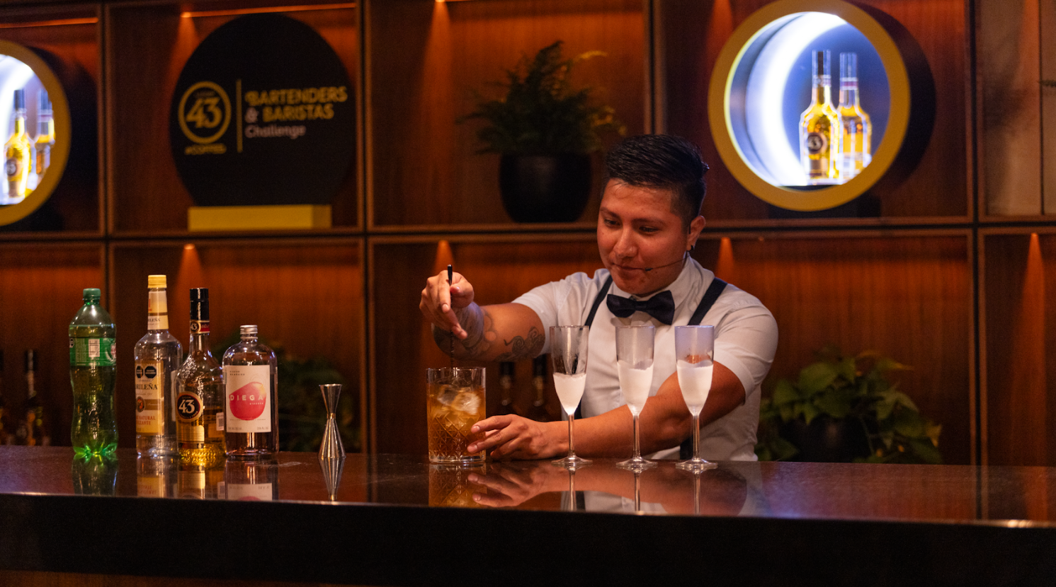 Esaú Jiménez, el bartender que representará a México en la final del ...